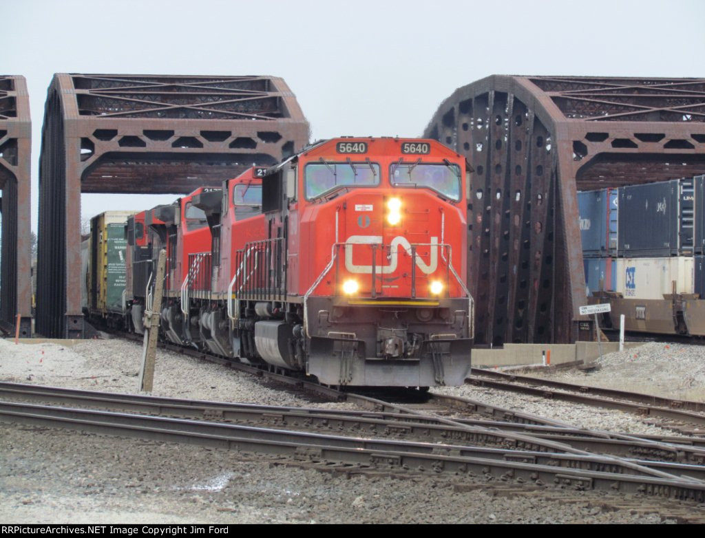 CN 5640